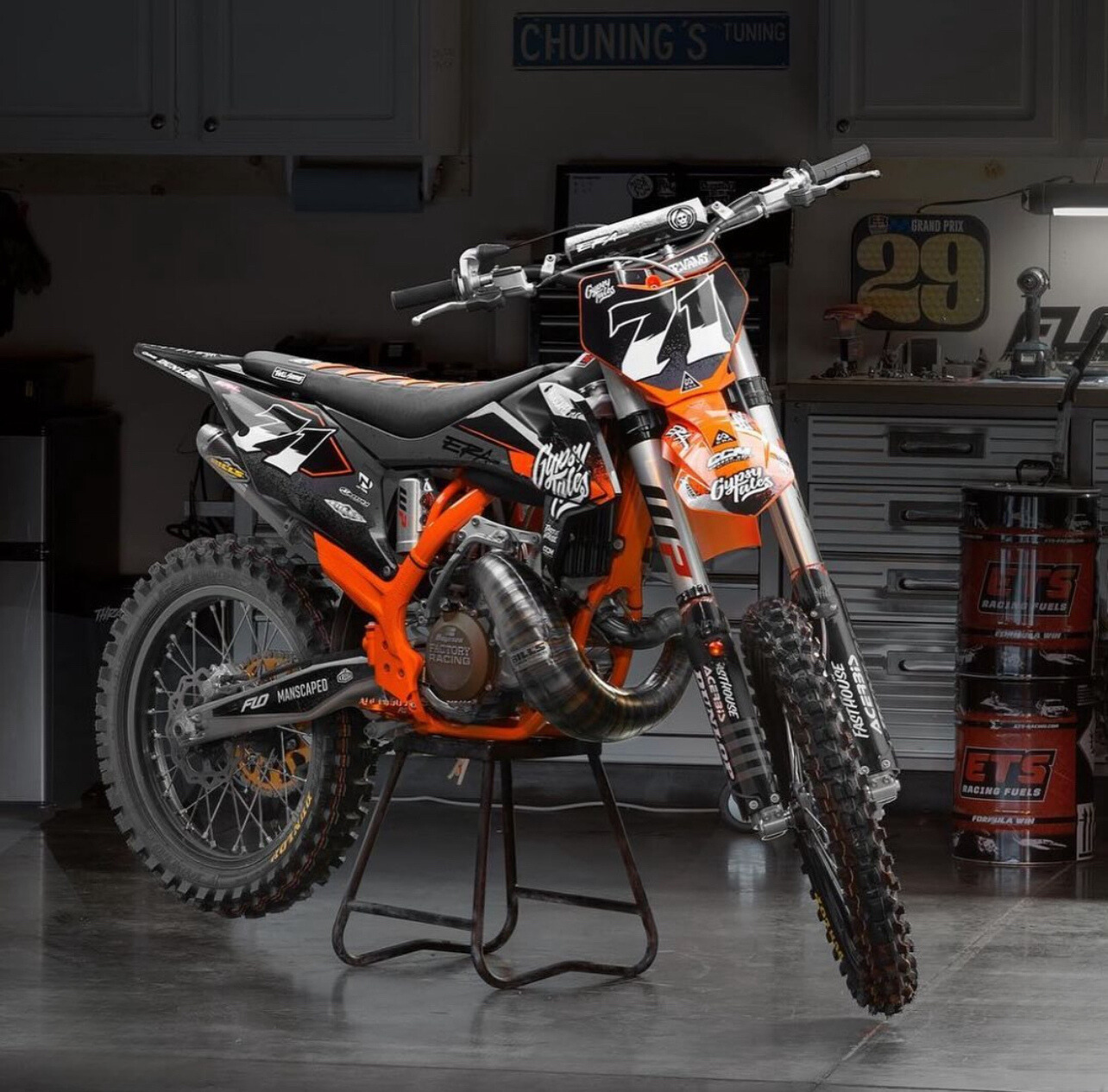 Bill's Pipes | 2 Stroke Pipe and Silencers